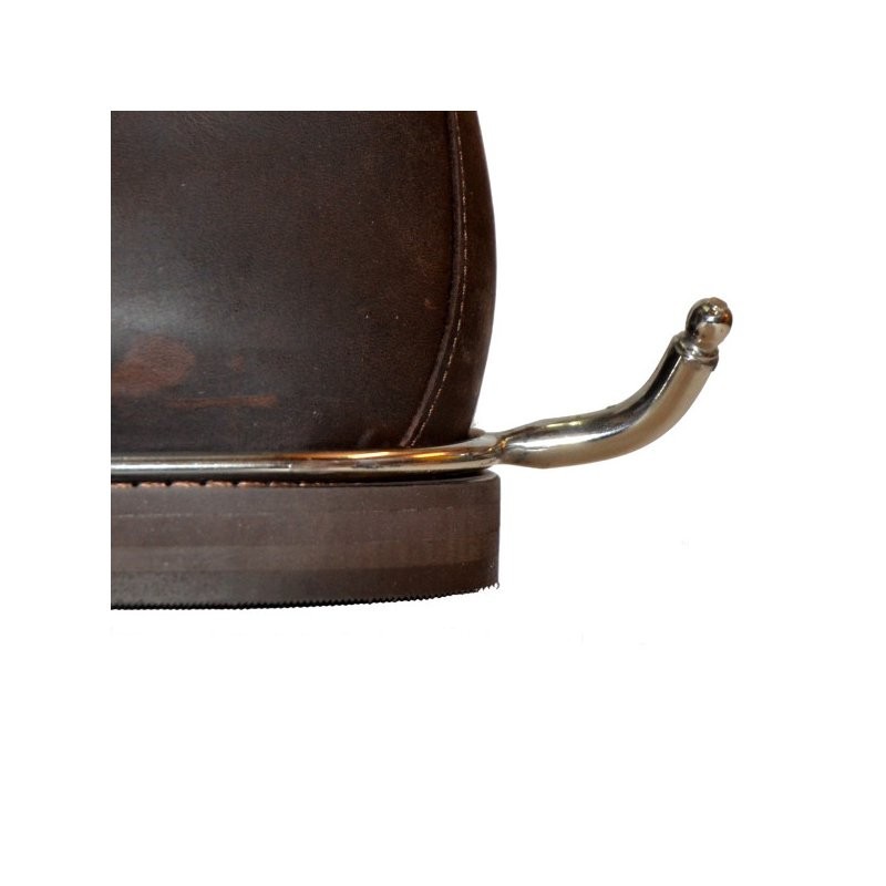 Long curved﻿ slip-on spurs with ball end